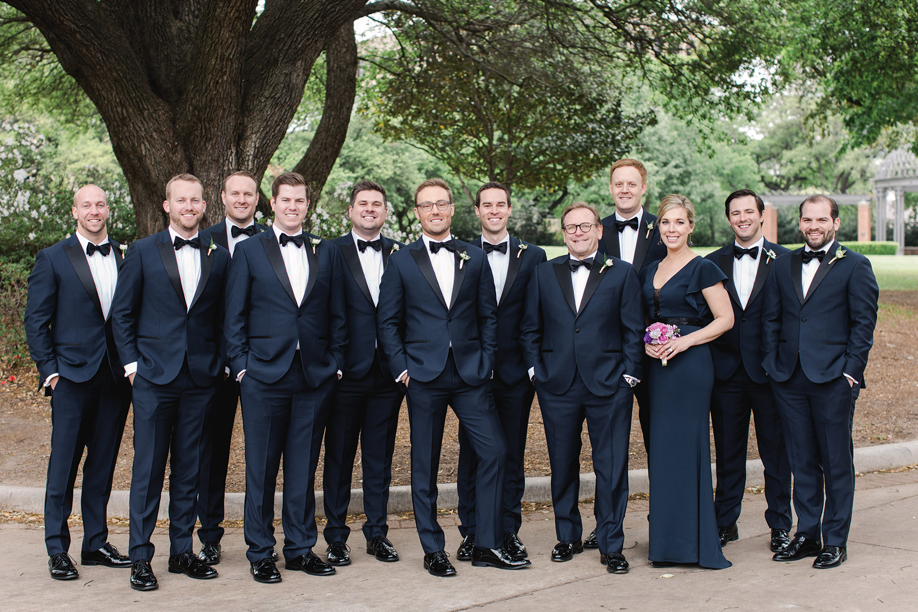 wickizer-moeder-groomsmen