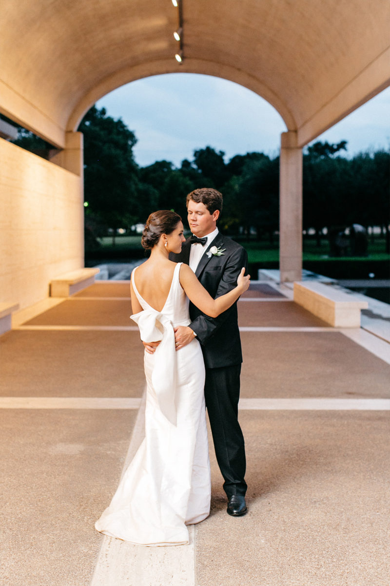 The Kimbell Art Museum Serves as a Fitting Backdrop for Jen Morley and ...