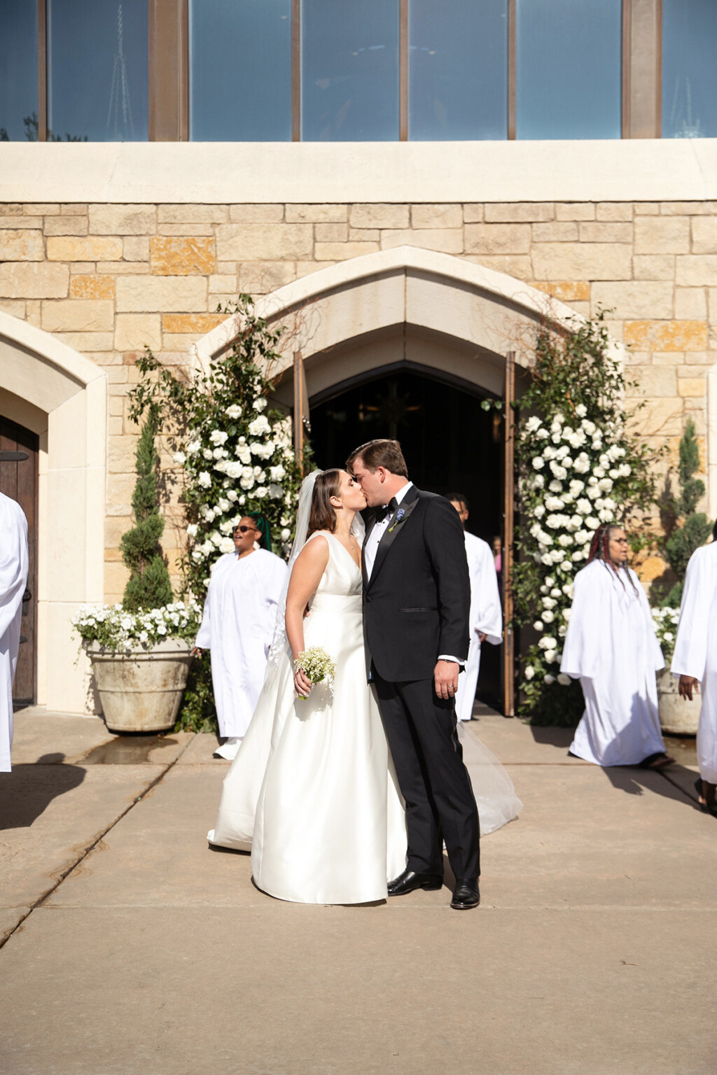 This Amarillo Affair Featured a Unique Hexagonal Wedding Cake