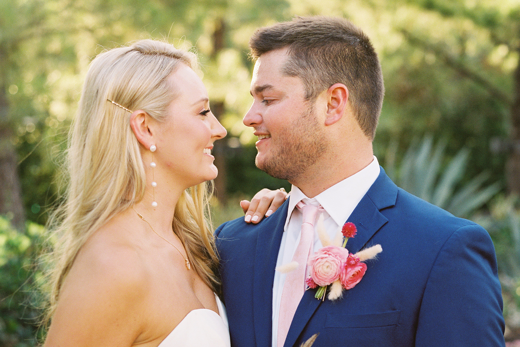 A Frisco Couple Hosts Their Country-Eclectic Wedding at Fort Worth's ...