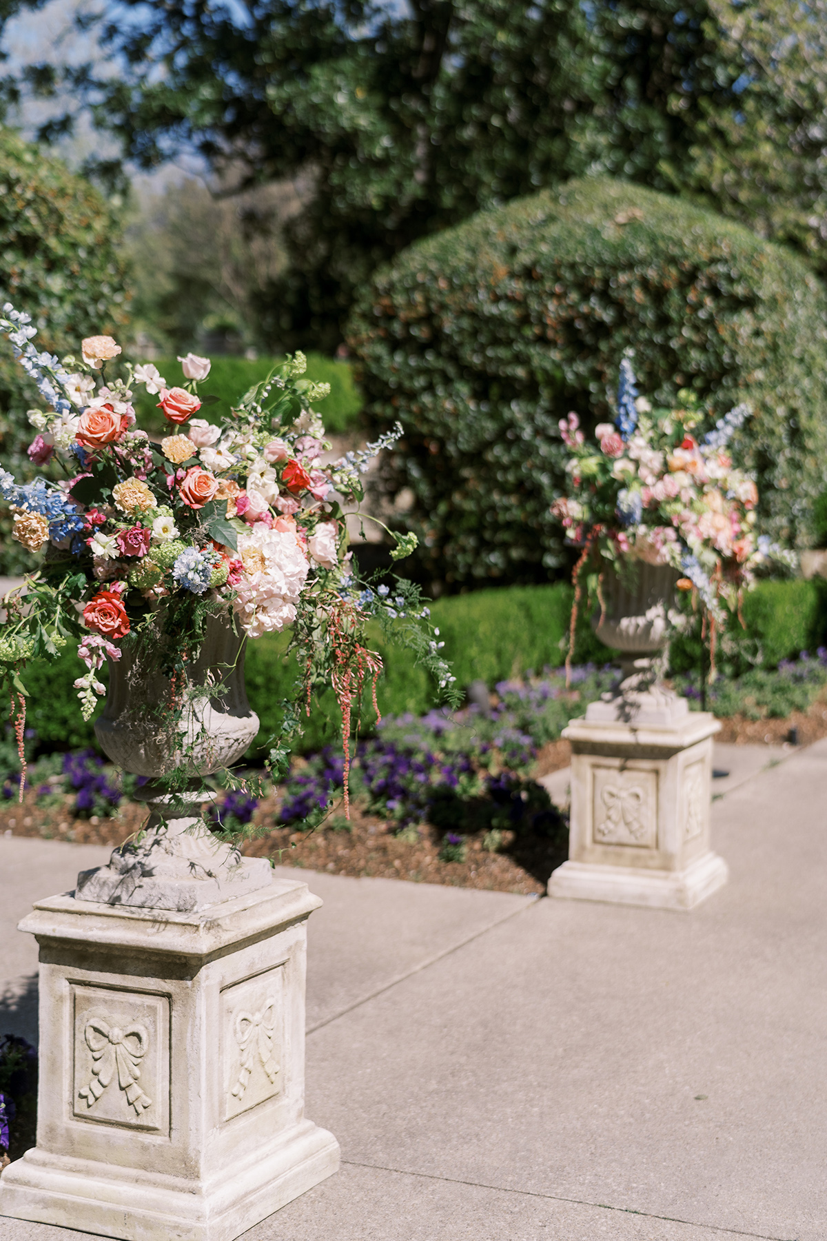 This Artful and Aesthetic Wedding Included a Day-Of Vanity Fair ...