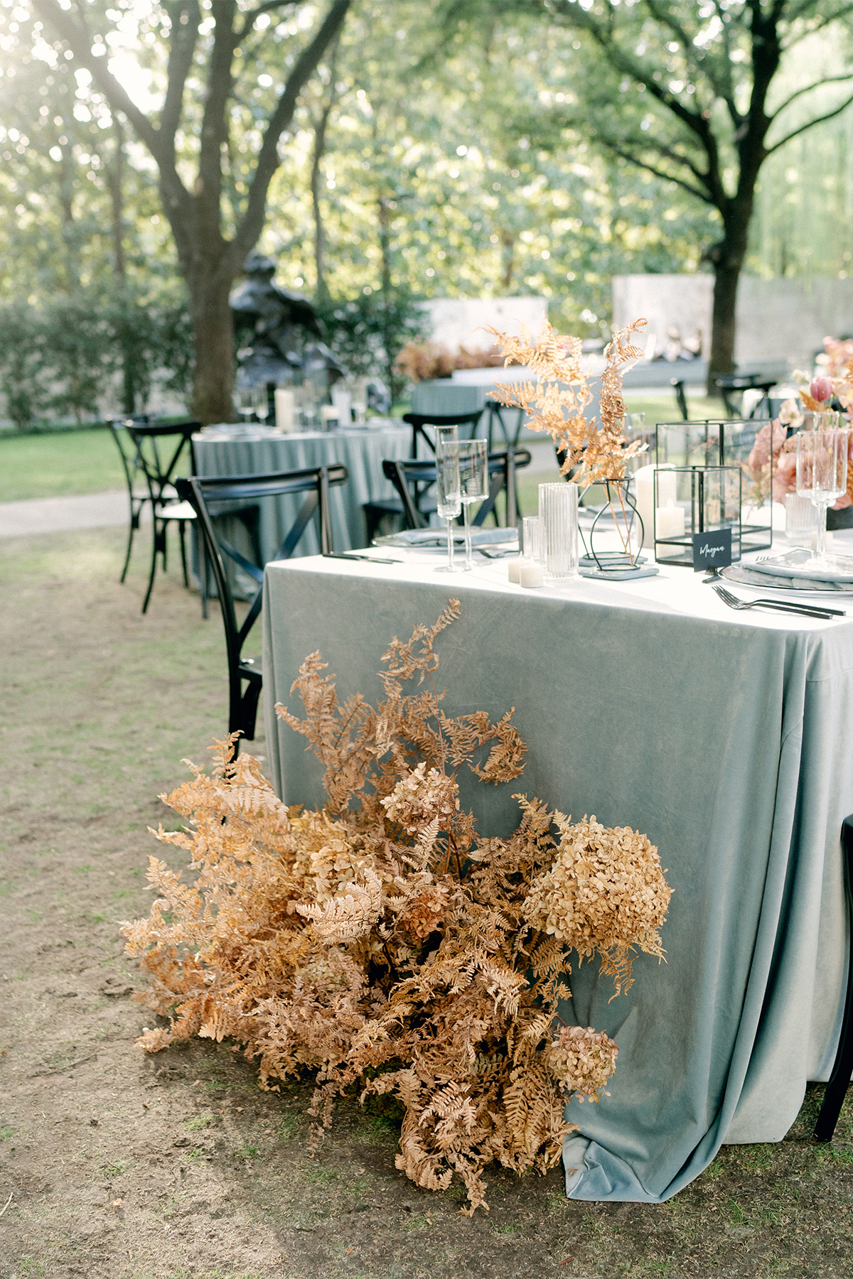 Lauren-Attiah-Sascha-Ludwikowski-Wedding-Table-Decor