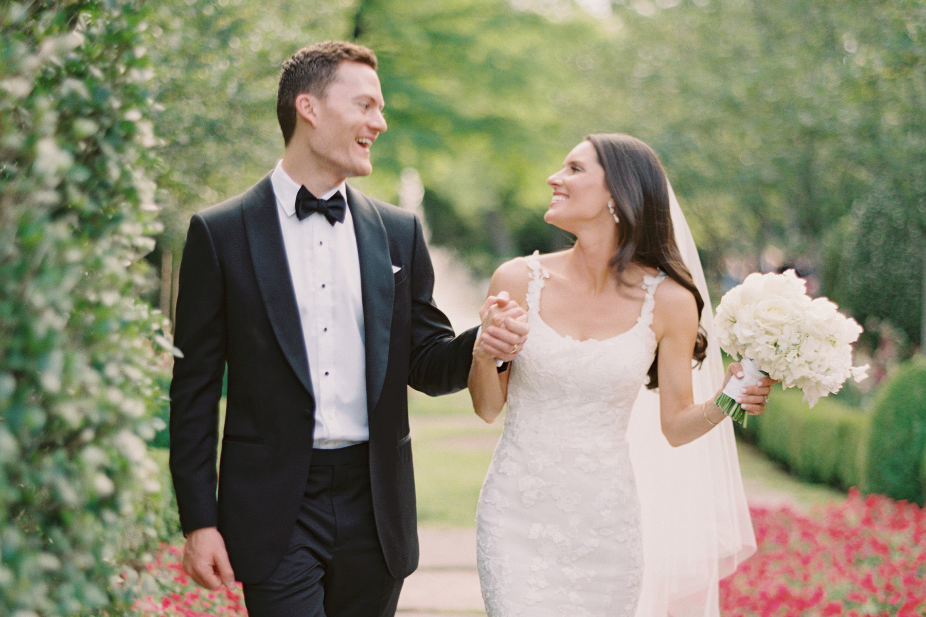 See How This Couple Threw A Garden Party–Inspired Wedding at the Dallas ...