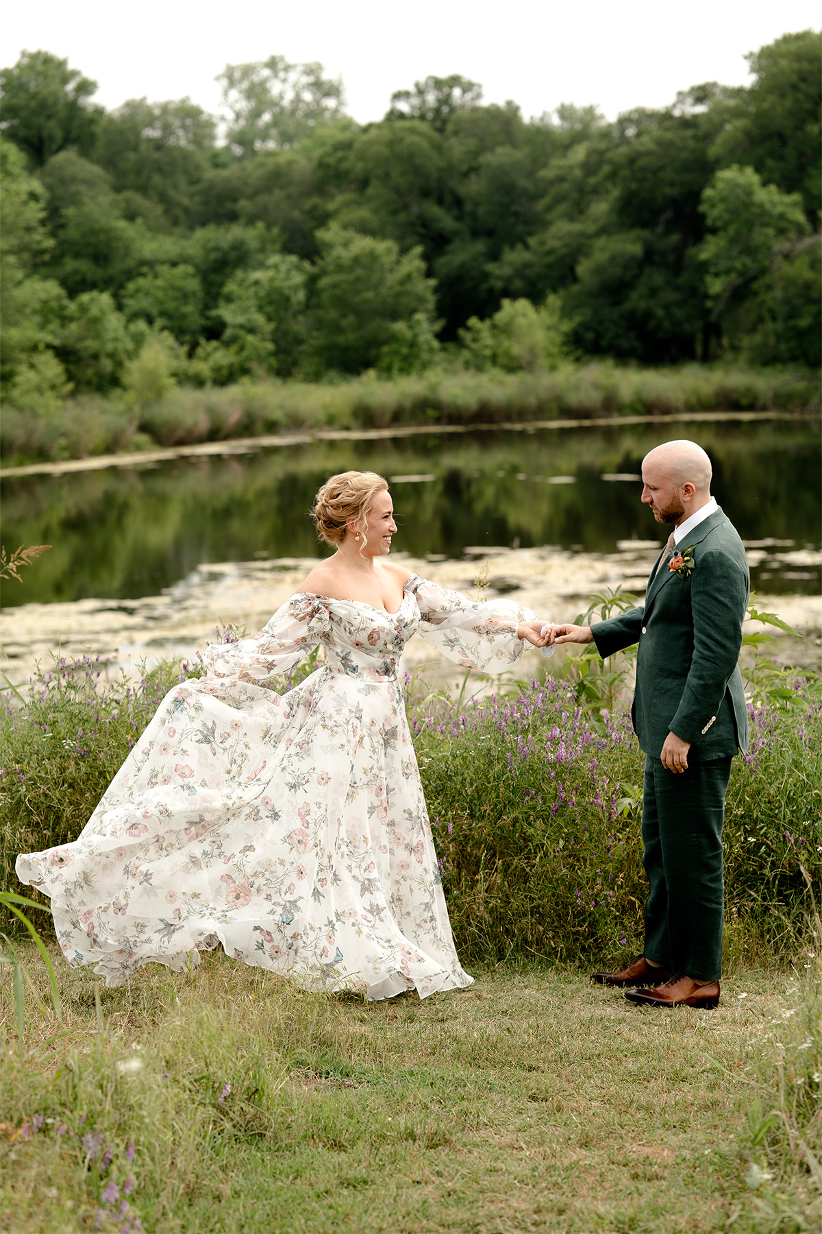This Couple's Trinity River Audubon Center Wedding Was Full of Organic ...