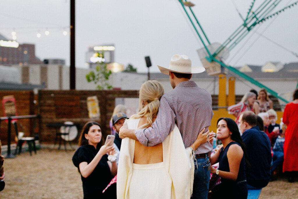 Callie mclaughlin wedding | Beachweddingtips.com